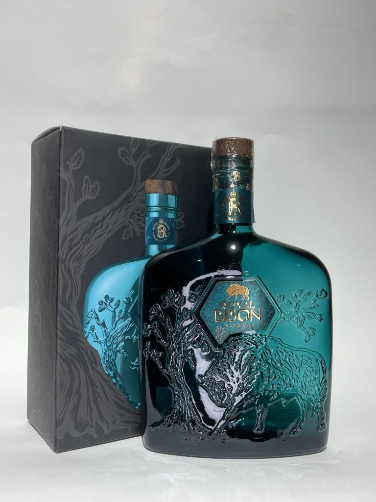 ROYAL BISON VODKA / 0,7L / 40% – Marco polo Alkohole Świata